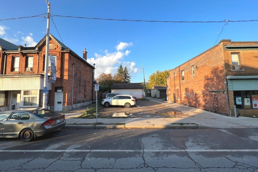 325-327 Barton St. E, Hamilton - Brandow Group